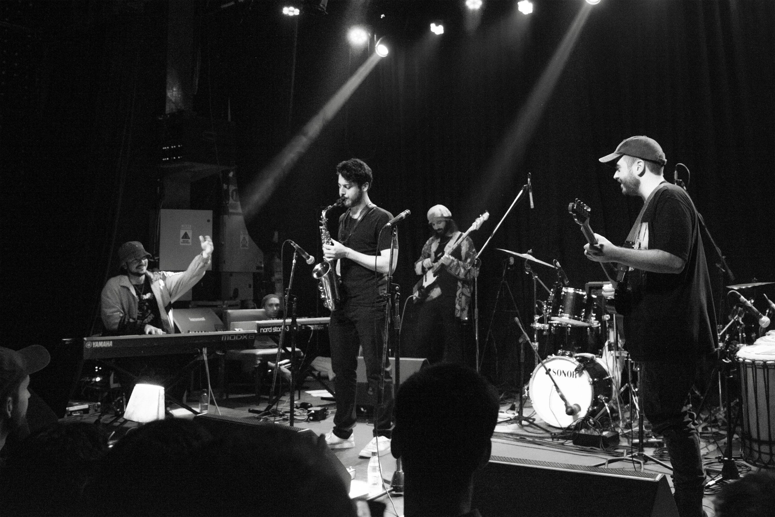 La segunda edición del Festival Sueños Dorados llega al Konex - Aquí Música